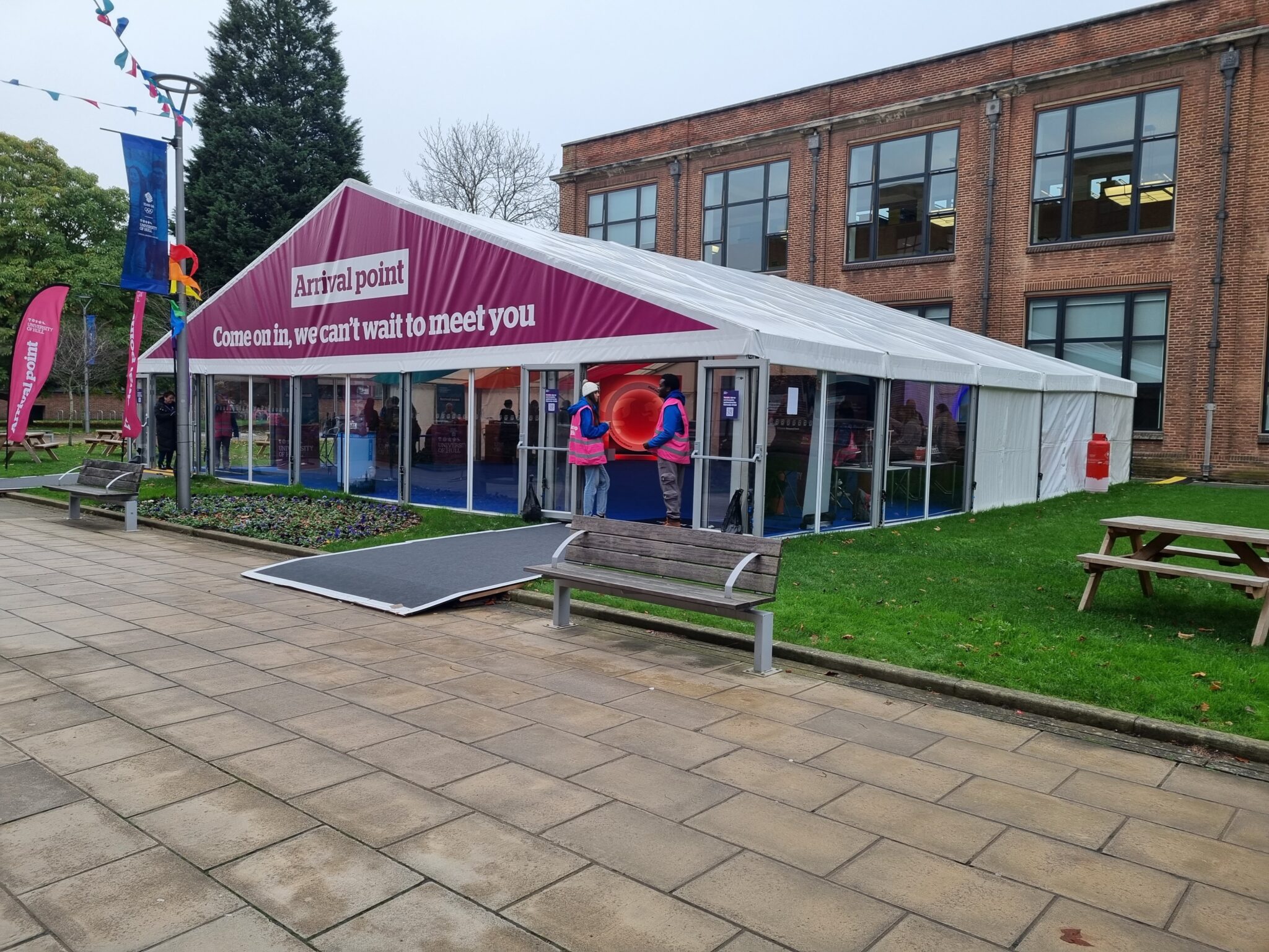 NCB Students and Parents Visit University of Hull! : New College Bradford